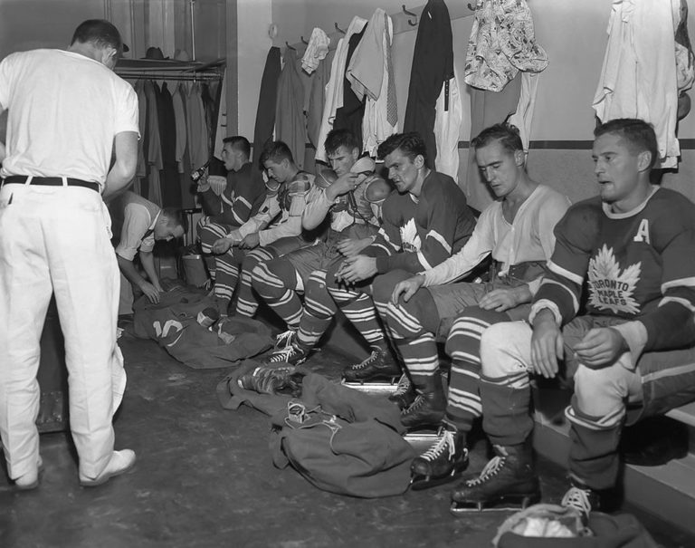 Toronto Maple Leafs – “Vintage In the Dressing Room” | DGL Sports ...